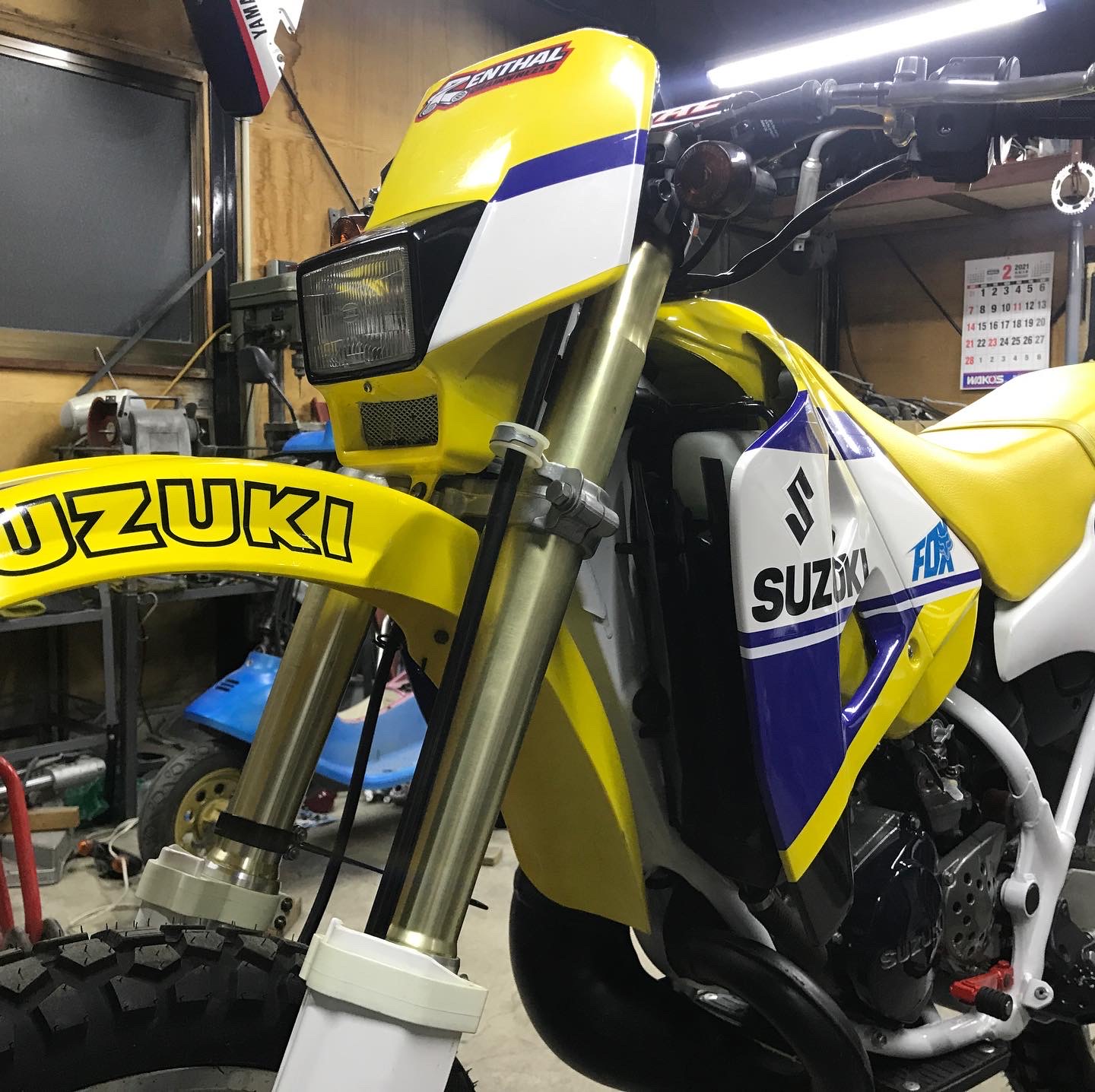SUZUKI TS200R | journeymotorcycle